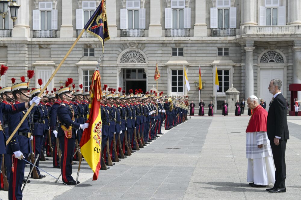Spain’s King Felipe VI stands with Pope Leo XIV as the pontiff arrives ...
